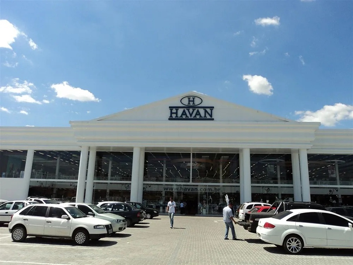 R$ 93 milhões aos funcionários: o que a Havan fez e a Magalu não