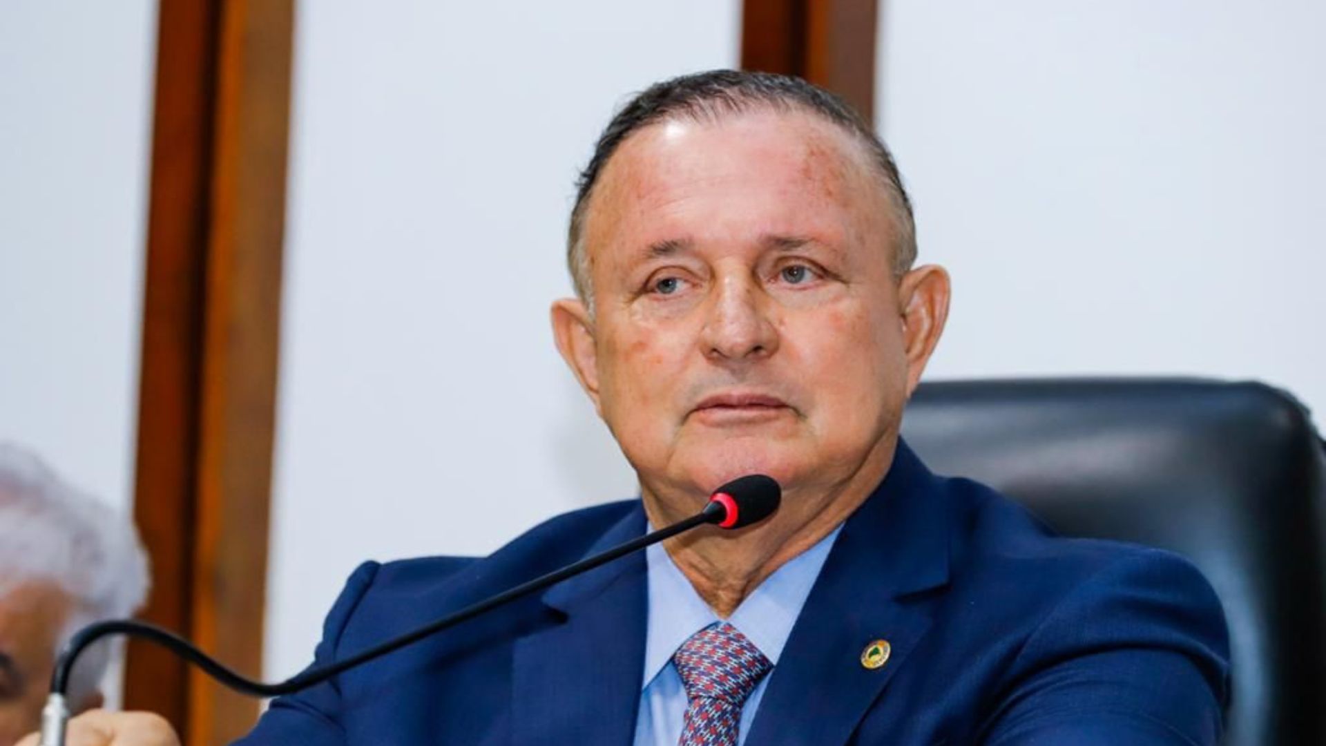 Alba aprova indicação de Adolfo Menezes ao TCM