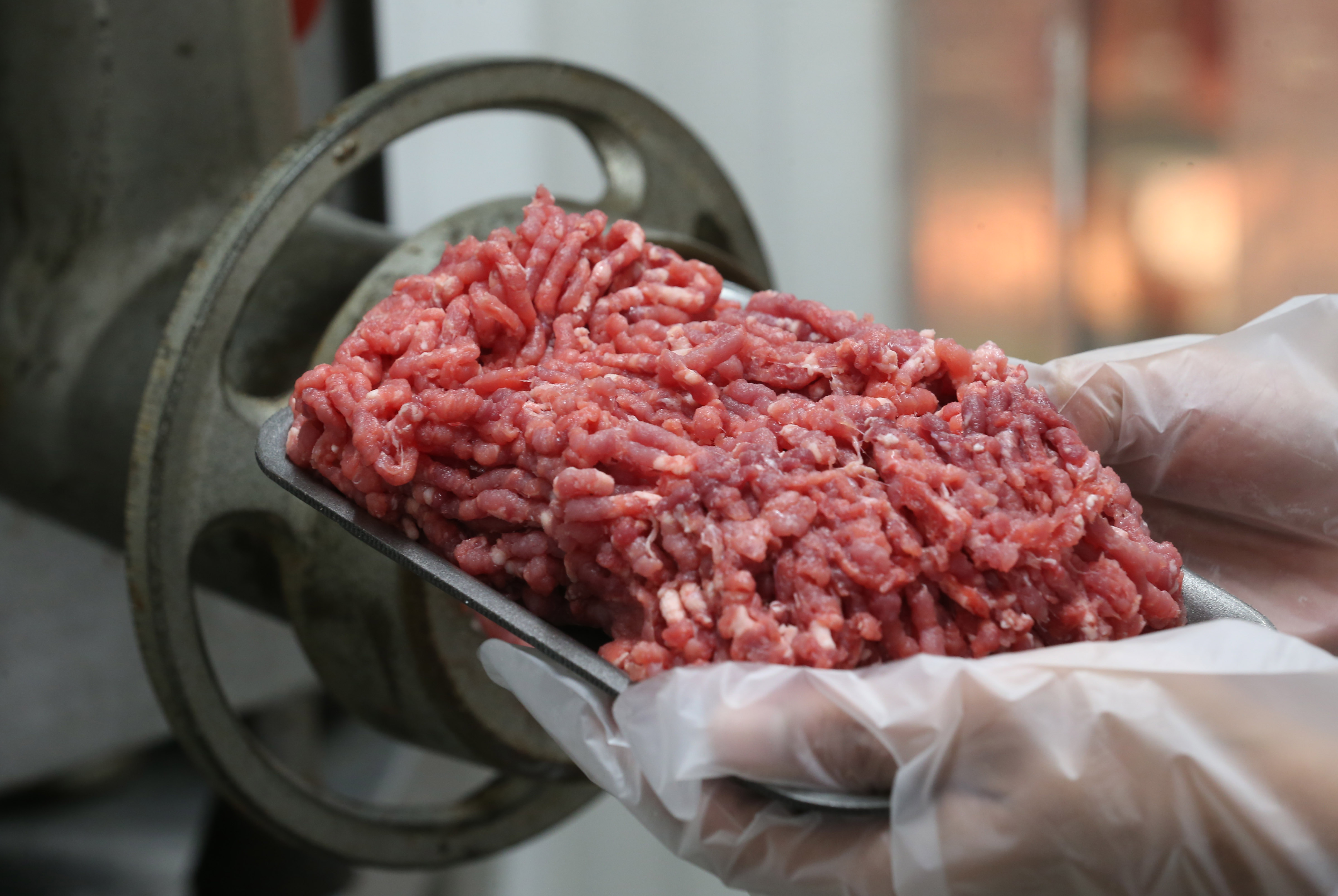 Brasil pode ter prejuízo bilionário com veto da Europa sobre carnes