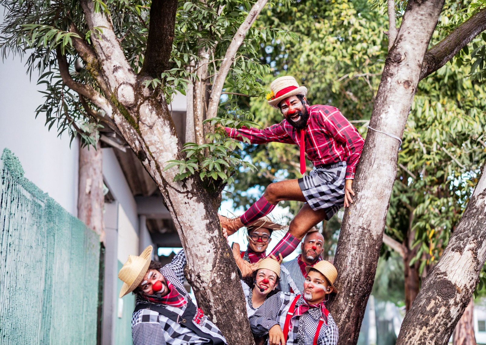Grupo Musiclauns leva espetáculo junino para crianças no Sesc Comércio
