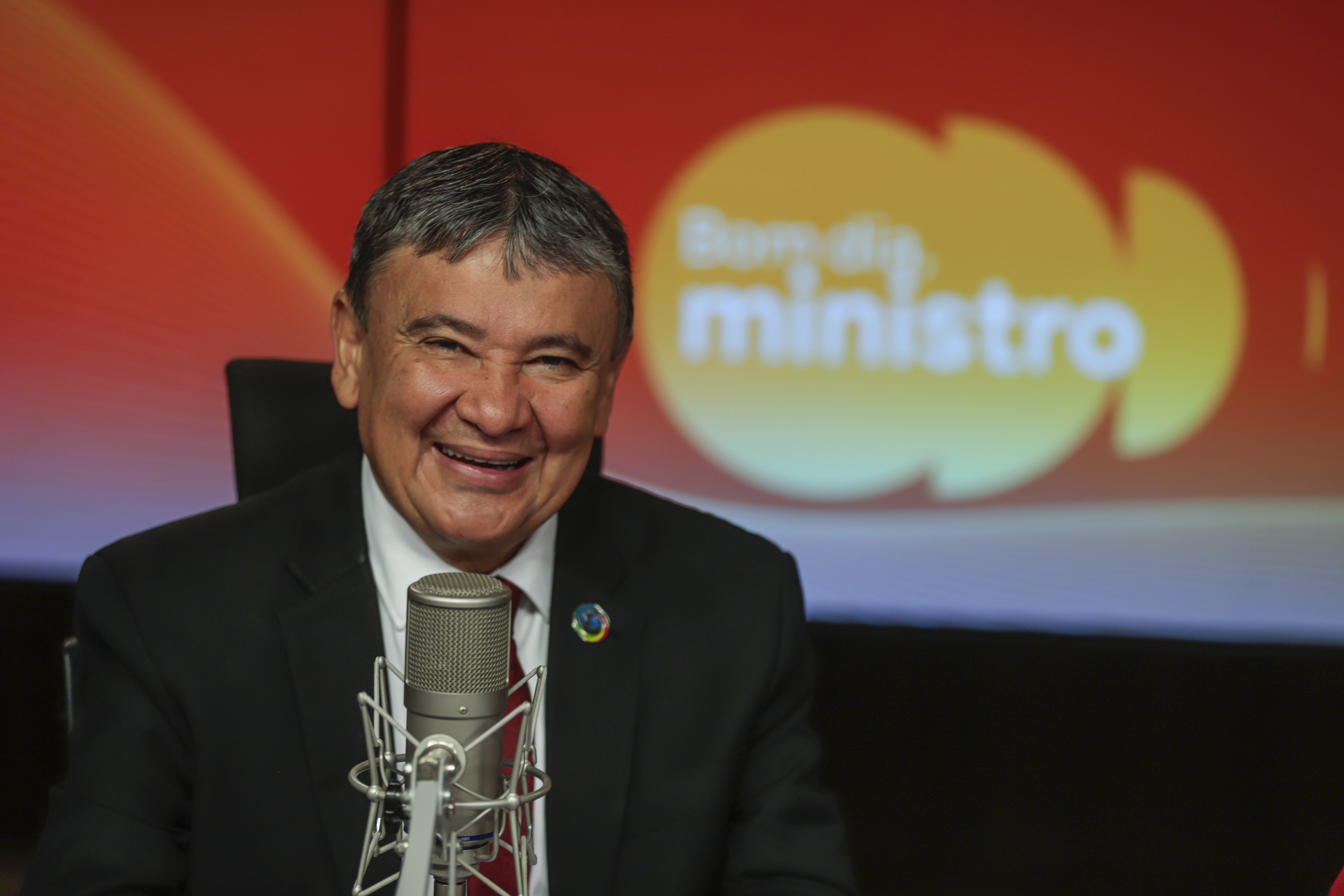 Ministro contesta Huck e cita saída de 5,1 milhões do Bolsa Família
