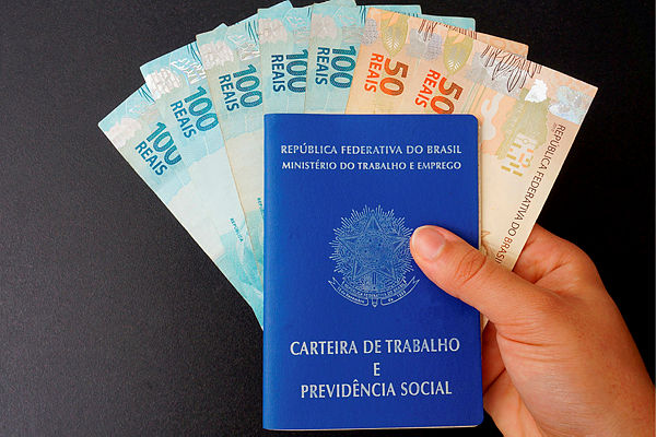 PEC do trabalho flexível: entenda projeto que propõe jornada por horas
