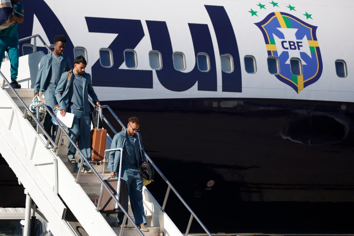 Uniforme da Seleção vira meme após chegada aos EUA para a Copa
