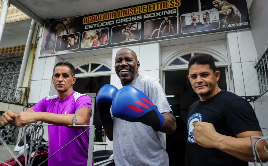 Lenda do boxe: Reginaldo Holyfield sobrevive na força e na coragem | A ...